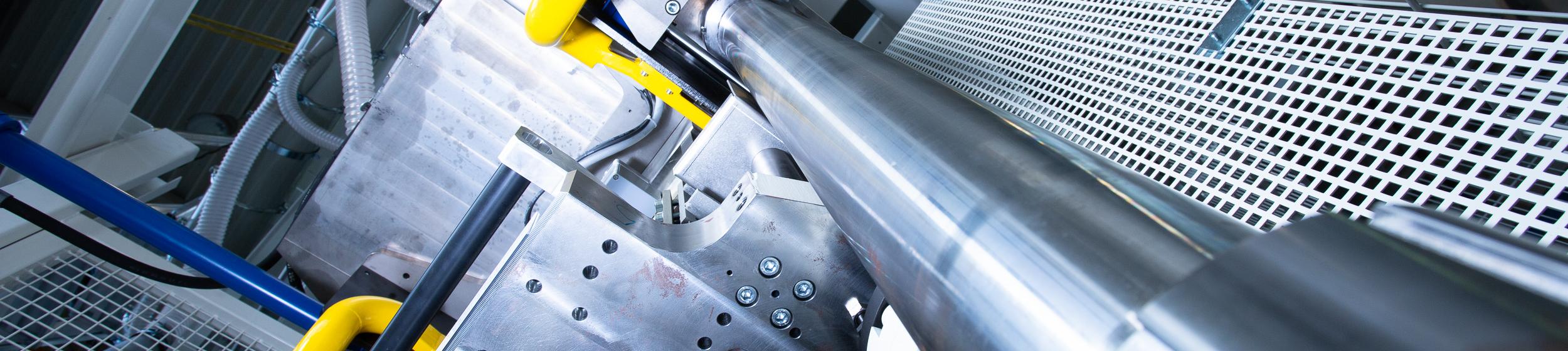 Pulverpressen und Sintern | IAG